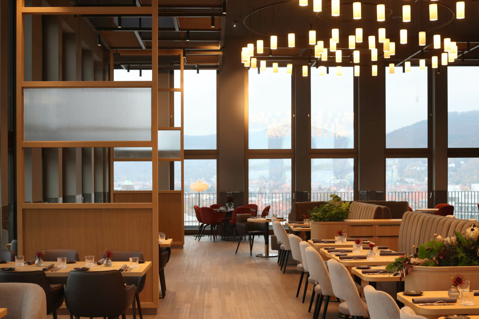 Welcome on Top of Heidelberg | Restaurant & Bar 15 High